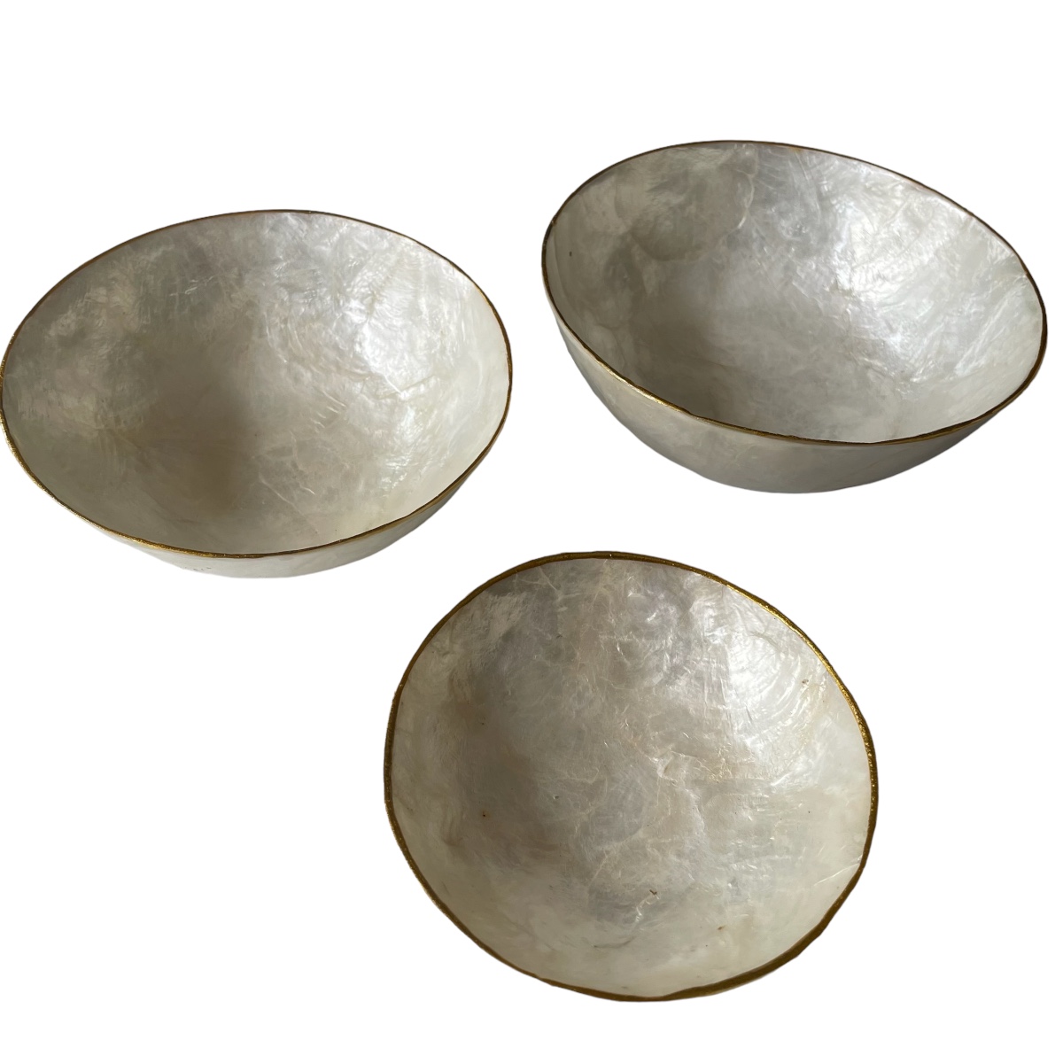 Set of 3 round shell bowls - Java Art